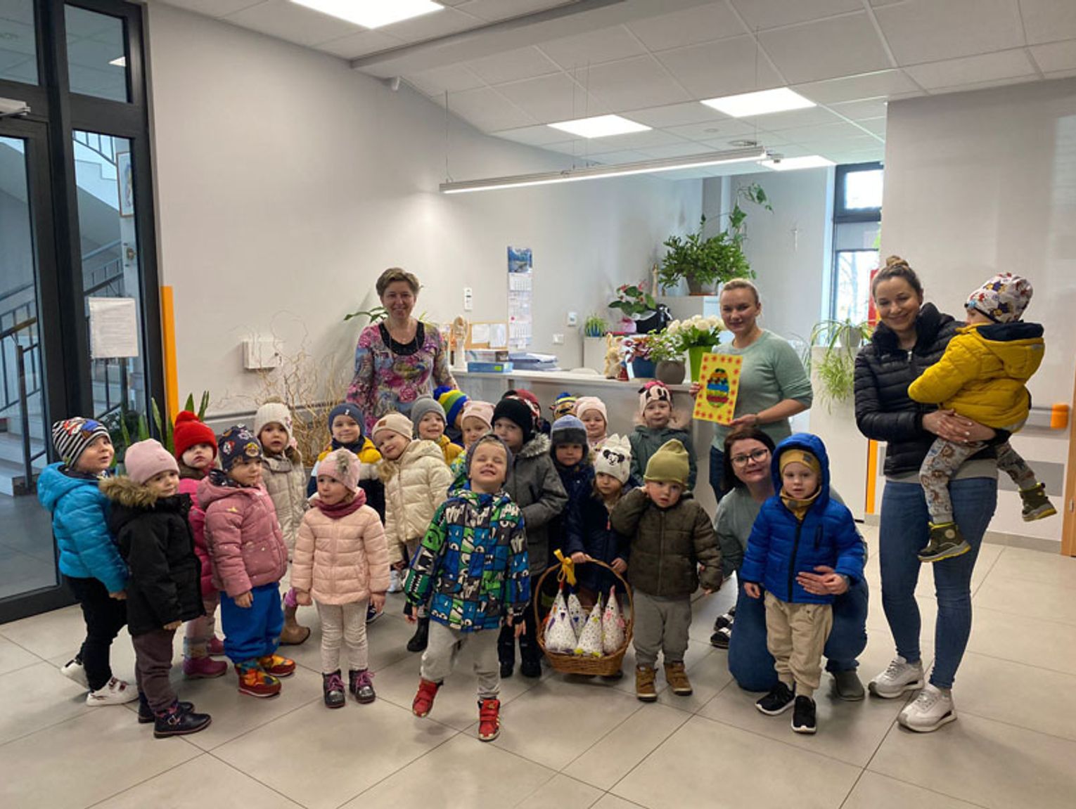 Dzieci z Publicznego Przedszkola nr 17 odwiedziły pacjentów Hospicjum Św. Anny