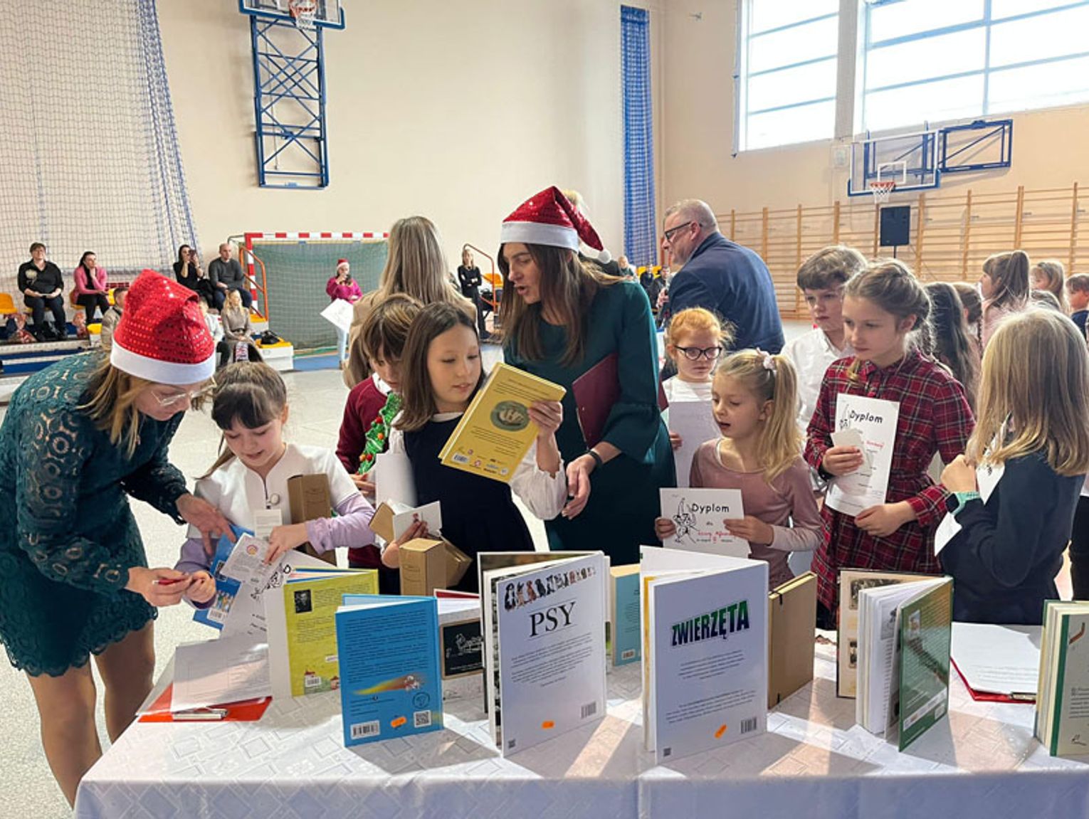 Konkurs recytatorski w Cisowej. Wystąpiły dzieci aż z 14 szkół. Wiadomo, kto wypadł najlepiej