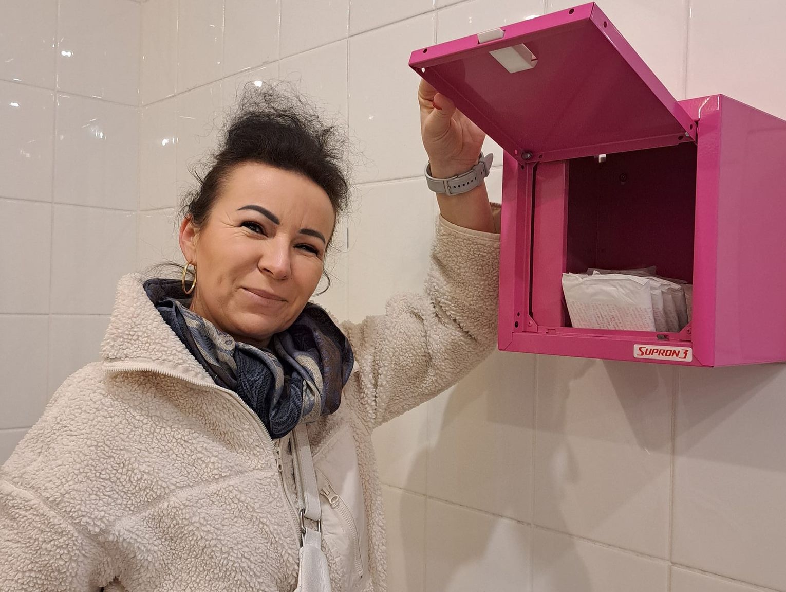 Menstruacja nie musi wprowadzać w zakłopotanie. "Pink Box", czyli ...