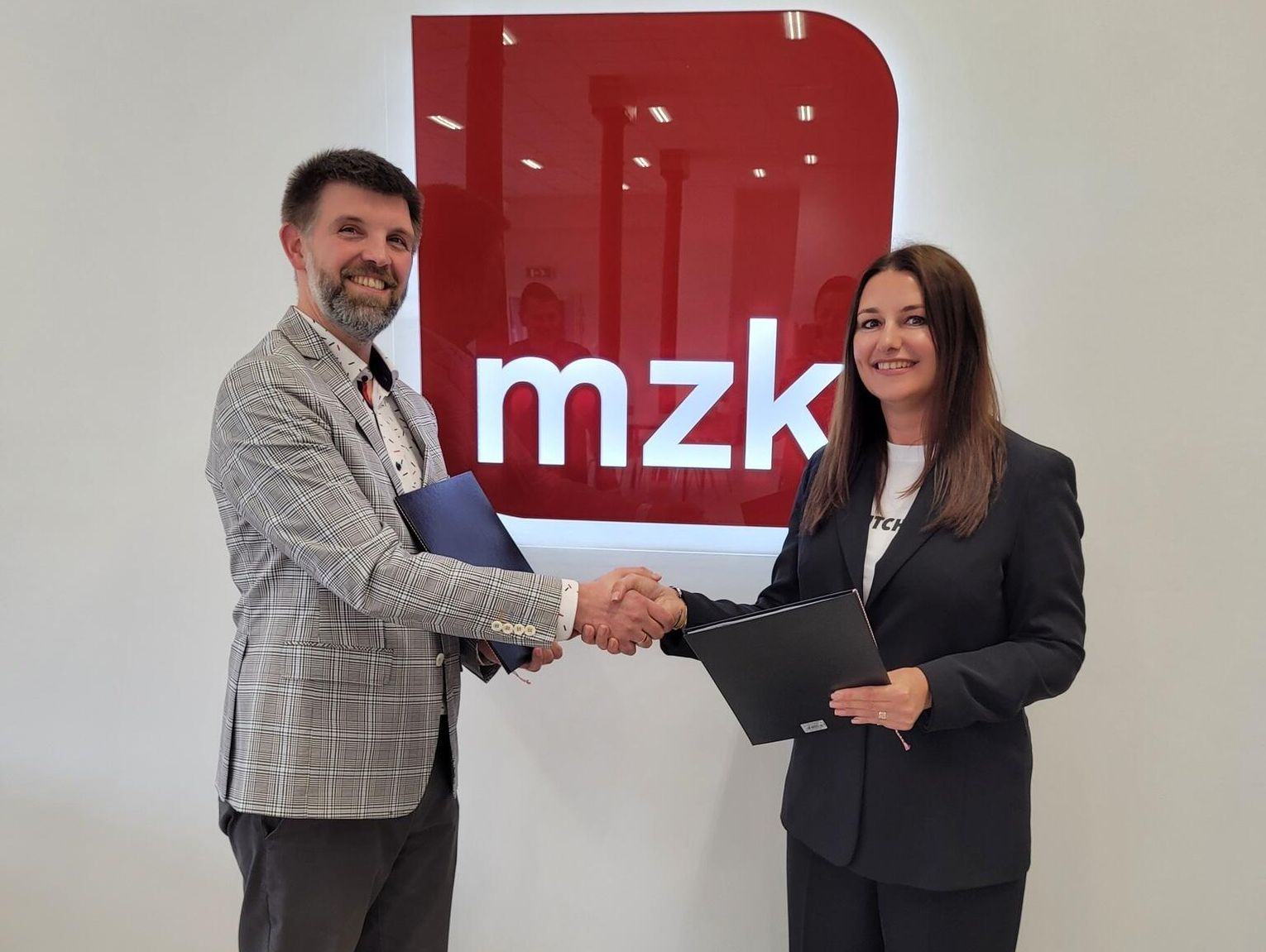 MZK Kędzierzyn-Koźle inwestuje w ekologiczny transport. Podpisano umowę ...